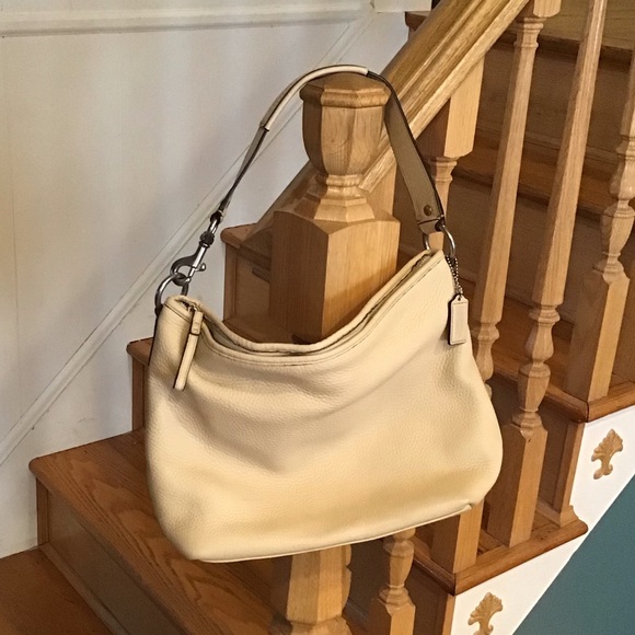 Coach | Bags | Coach Sarah Pebbled Leather Purse Wdust Bag | Poshmark